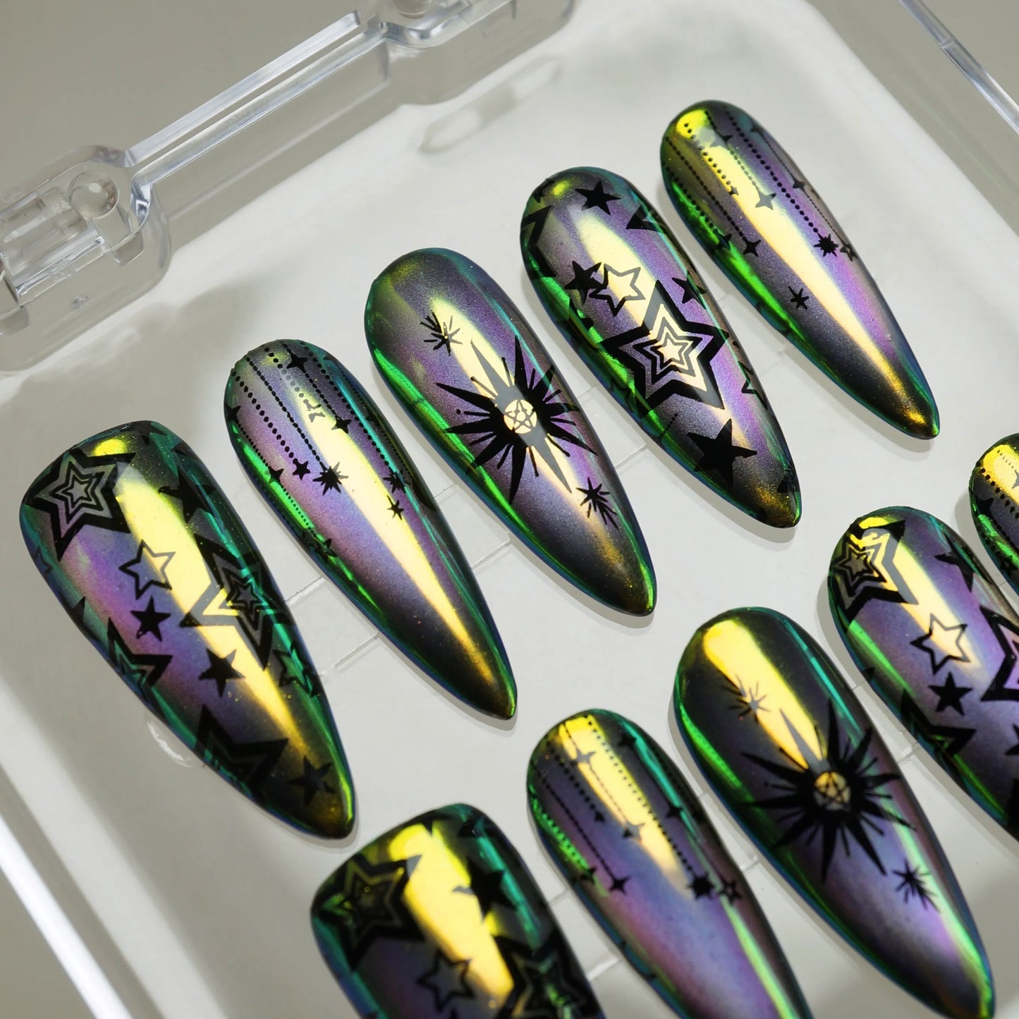 Astral Hex – Holographic Star Cat Eye Press-On Nails | Donailsart
